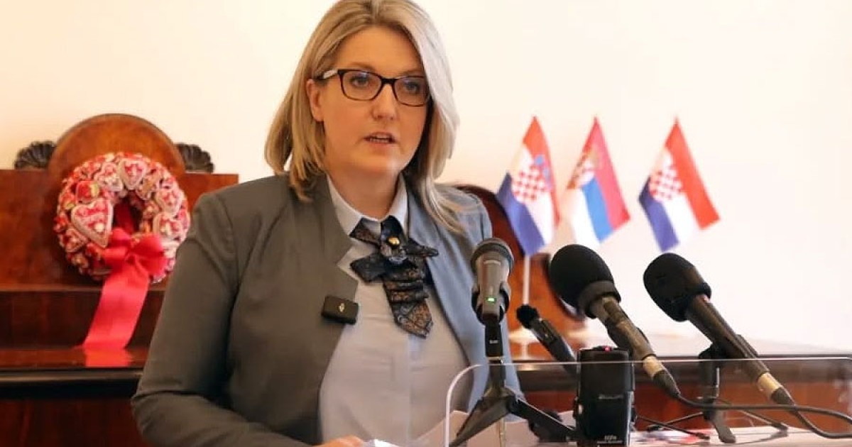 Poruka HNV-a za Badnji dan: Gradimo mostove, ne zidove | (Vesti - 24 ...