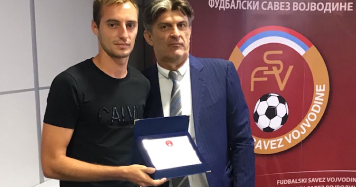 Fudbal: Spartakov Lazar Tufegdžić najbolji u Vojvodini | (Vesti - 11 ...