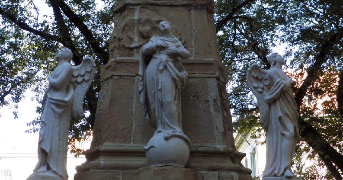 Donešena odluka u vraćanju spomenika Svetog Trojstva u centar grada ...