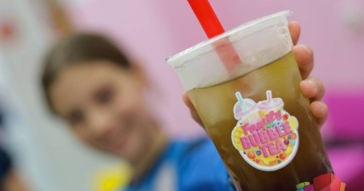 "Family bubble tea" - mesto gde se služi napitak koji je zaludeo čitav ...