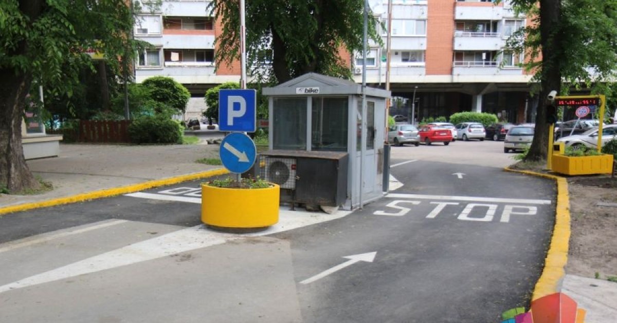 Parkiranje oko Otvorenog univerziteta od ponedeljka se ponovo naplaćuje | (Vesti - 04. 06. 2023 ...