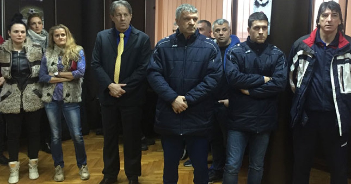 Fudbal: Pokrajinski savez donirao ŽFK "Spartak" sportsku opremu ...