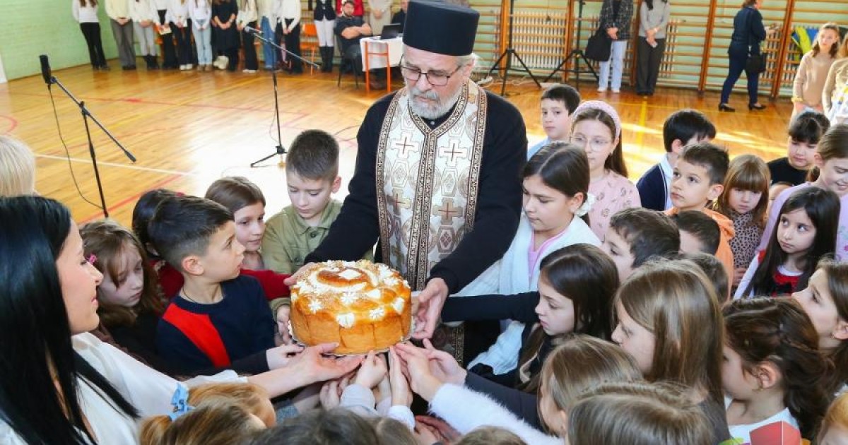 Priredba posvećena životu i delu Svetog Save upriličena i u OŠ "Jovan ...