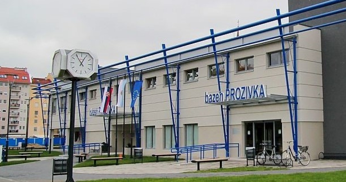 Sat kod bazena nije ispravan | (Zviždaljka #11867)