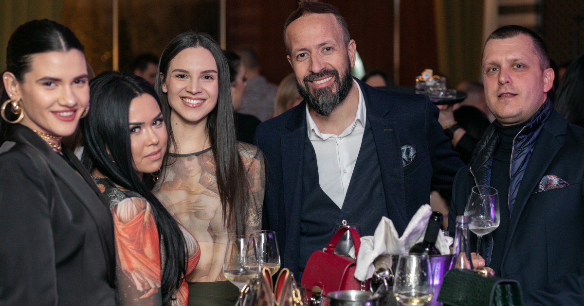 [FOTO] Mirna Radulović - Restoran "Paligo palata" (25. februar 2023 ...