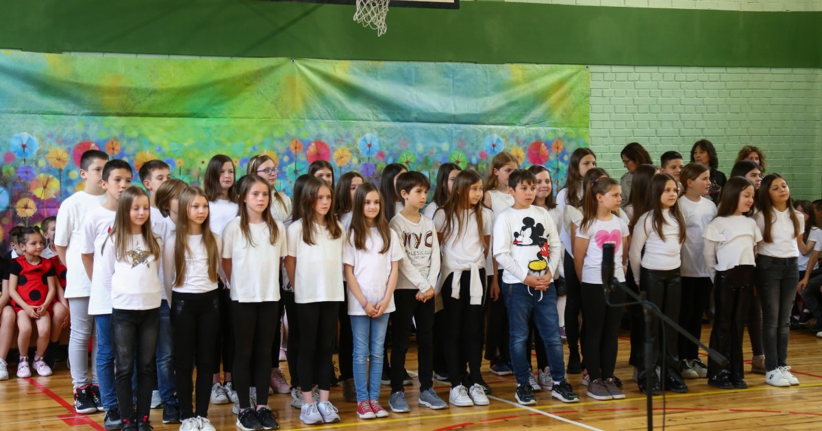 [FOTO] Proslava Dana OŠ "Jovan Mikić" - OŠ "Jovan Mikić" (12. maj 2023 ...