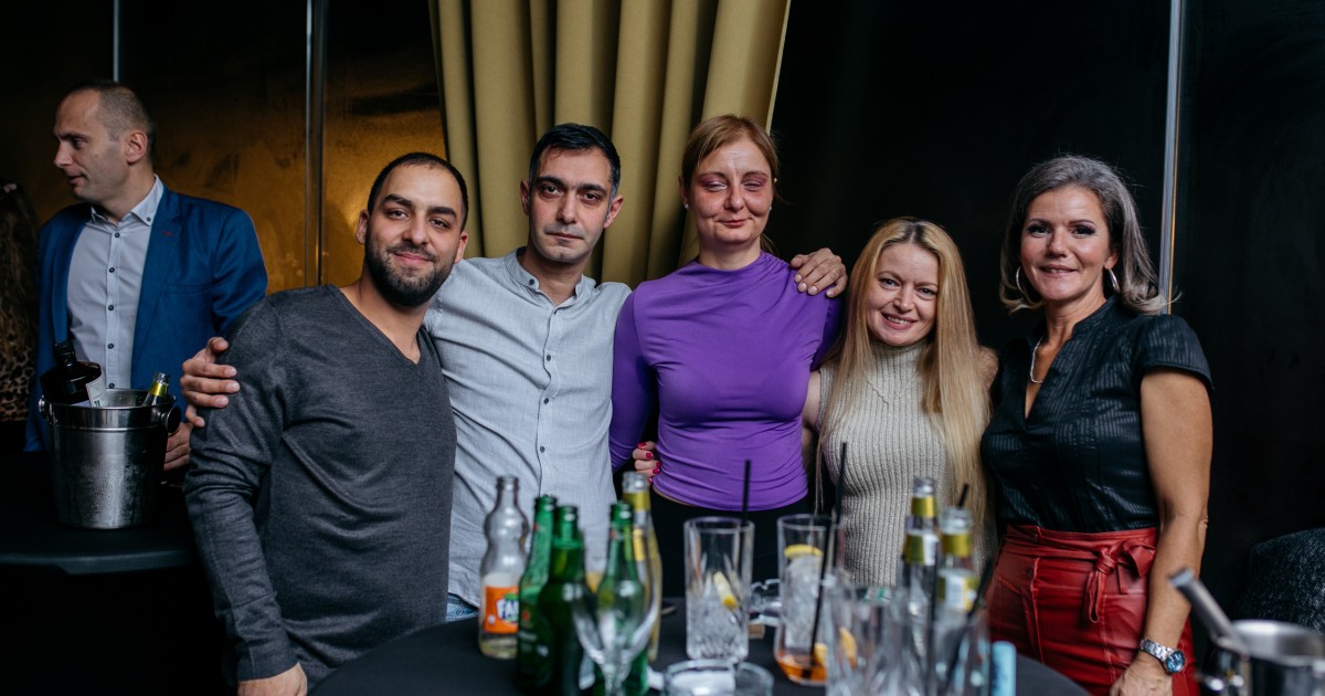 [FOTO] Šaša Babić i Bojana Šarović - Restoran "Paligo palata" (25 ...