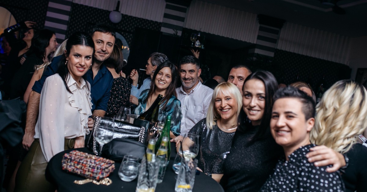 [FOTO] Ringeraja Bend - Restoran "Paligo palata" (30. decembar 2023 ...