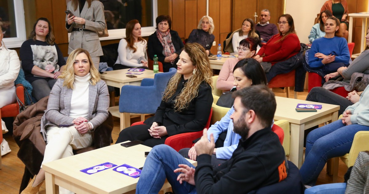 [FOTO] Promocija prve digitalne platforme ženskog biznisa u Srbiji i ...