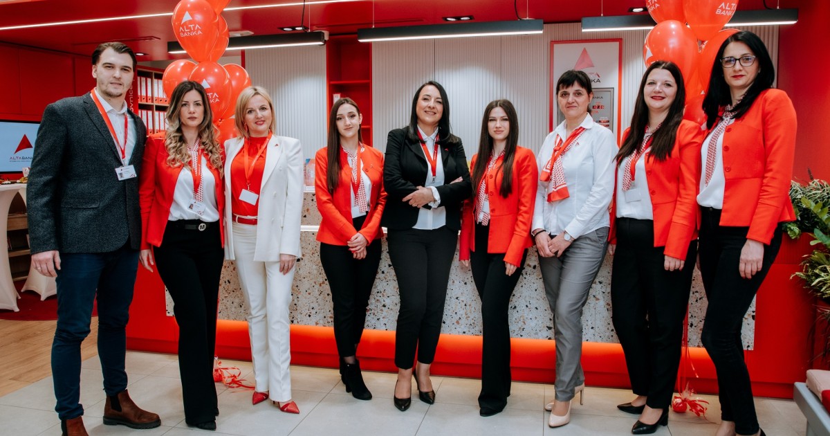 [FOTO] Proslava godinu dana rada ekspoziture Alta banke u Subotici ...