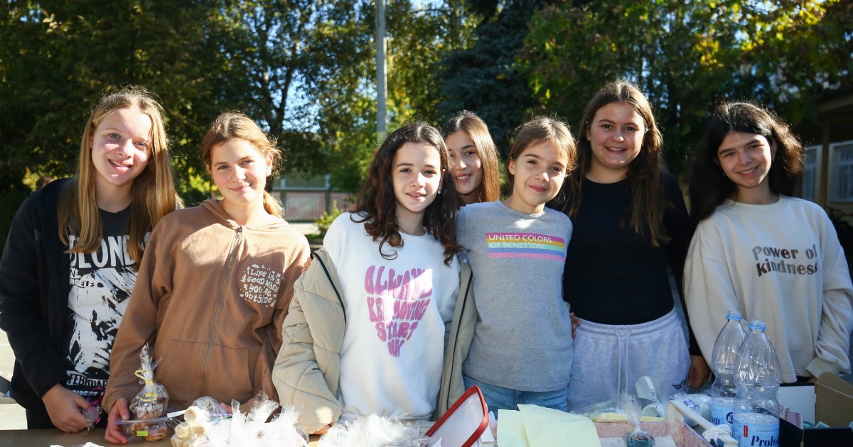 [FOTO] Humanitarna kolačijada - OŠ "Jovan Mikić" (11. oktobar 2024 ...