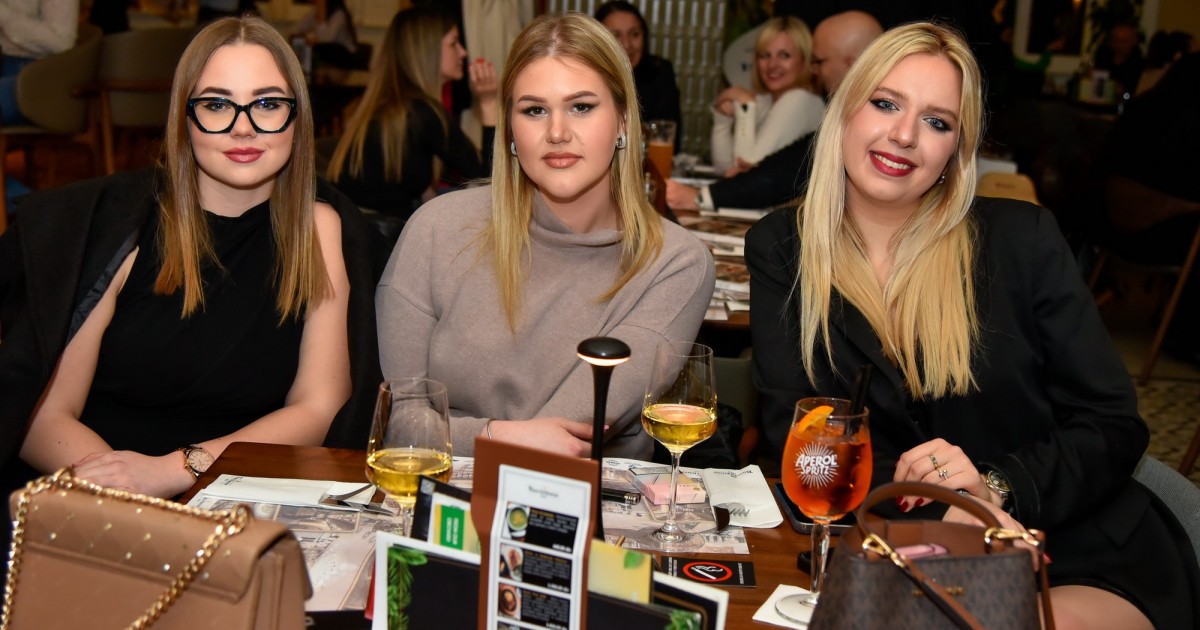 [FOTO] Valentine's Day - Basch house 1887 (14. februar 2025 ...